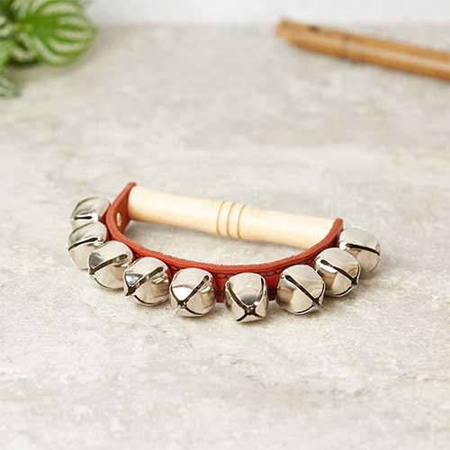 Traditional Sleigh Bell Shaker - 9 Bells